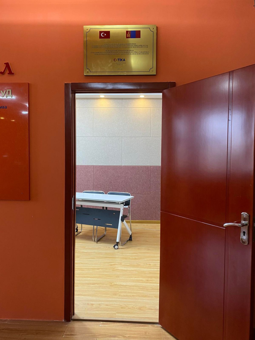 Нийслэлийн ерөнхий боловсролын 20 сургуулийн сэтгэл зүйчийн өрөөг тохижуулна Humanz